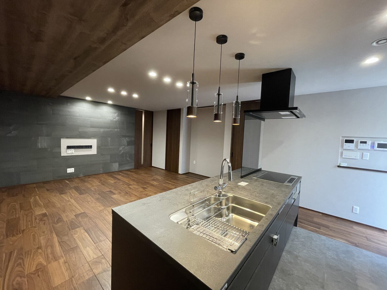 【住友林業 Web内覧会】しじみ家 約27坪の平屋 －LDK編－ | 世帯年収350万円で家を建てました！｜住友林業約27坪の平屋